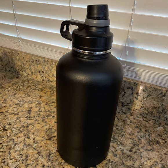 Zak! | Kitchen | Bottle Zak 64 Oz Vacuum Insulated Stainless Steel ...